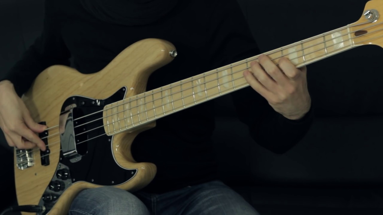 Funky Hip Bass Groove 🎸🔥 - YouTube