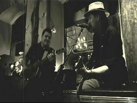 HELLO MUDDY - Blues-Pekko & Davide Floreno - YouTube