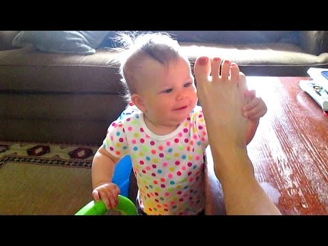 PLAY WITH MY FOOT - YouTube