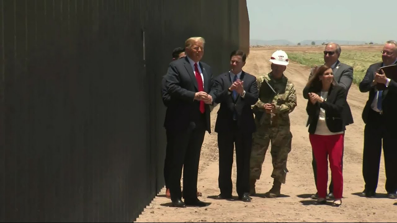 President Trump visits Arizona to mark the 200th mile of the wall - YouTube