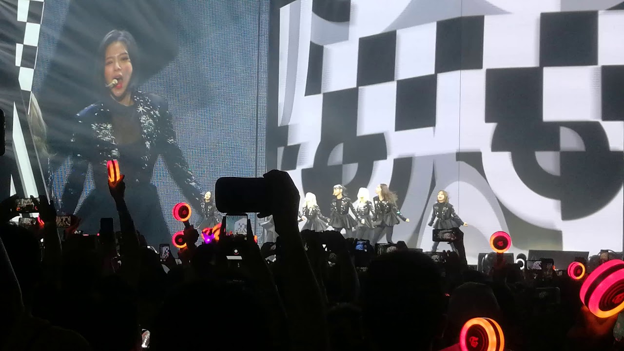 Twice Cheer Up 190817 Twicelights In Kl Youtube