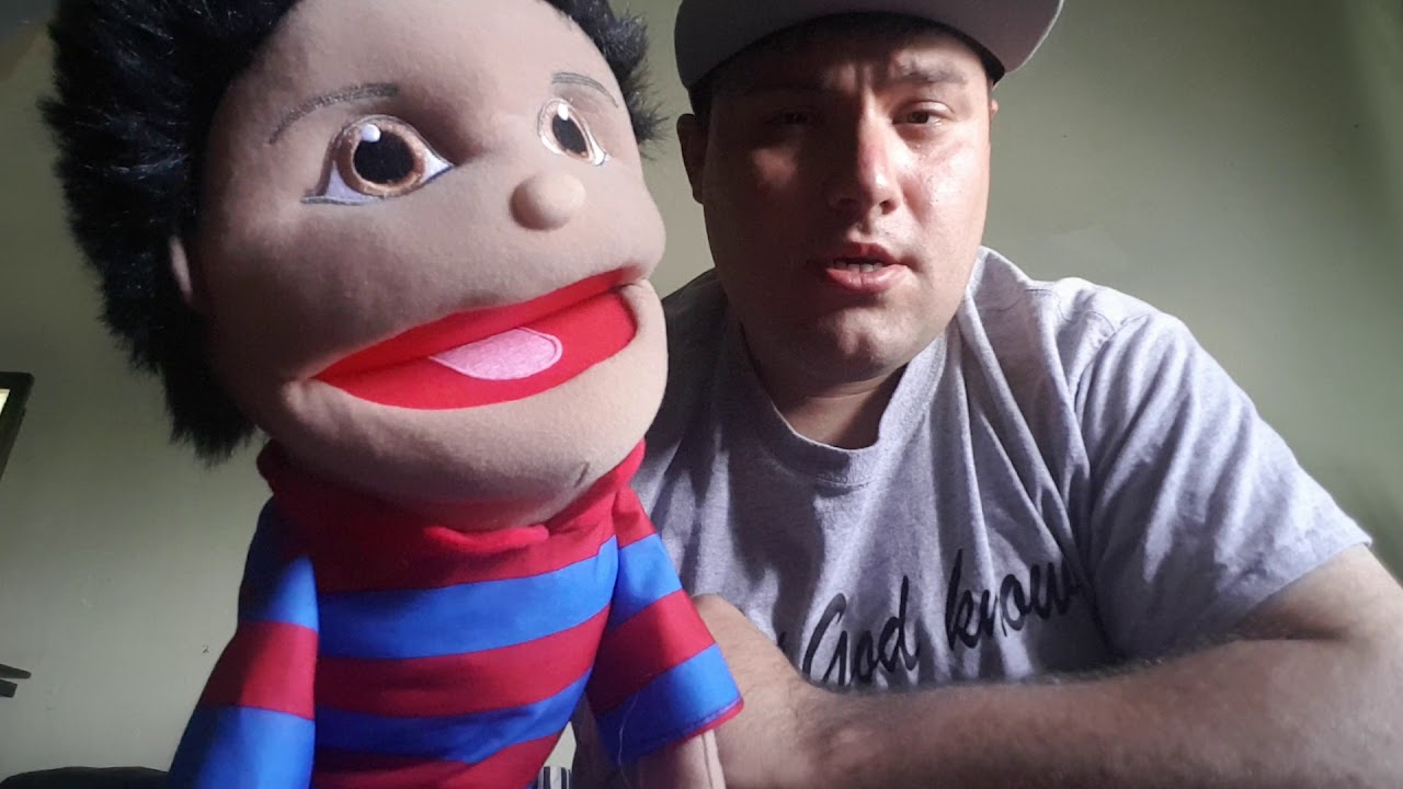 The Eli Show Returns - Eli learning to Sing - YouTube