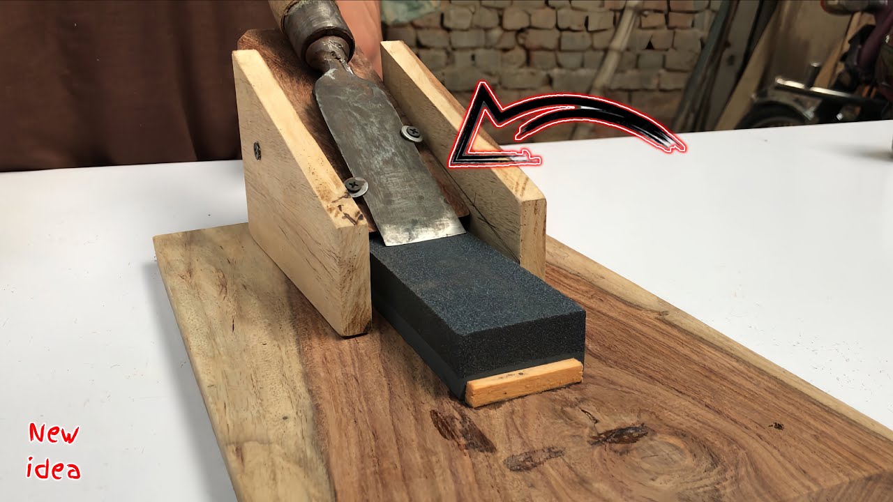 Easy Way To Sharpen A Chisel With Water Stones - YouTube