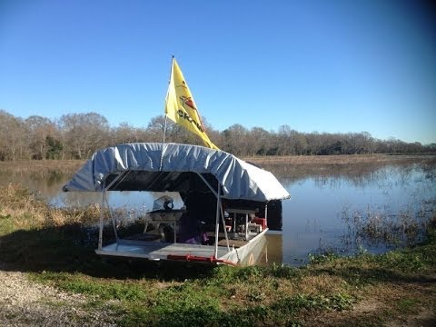 Crawfishing in a Louisiana crawfishing pond Part 1 - YouTube