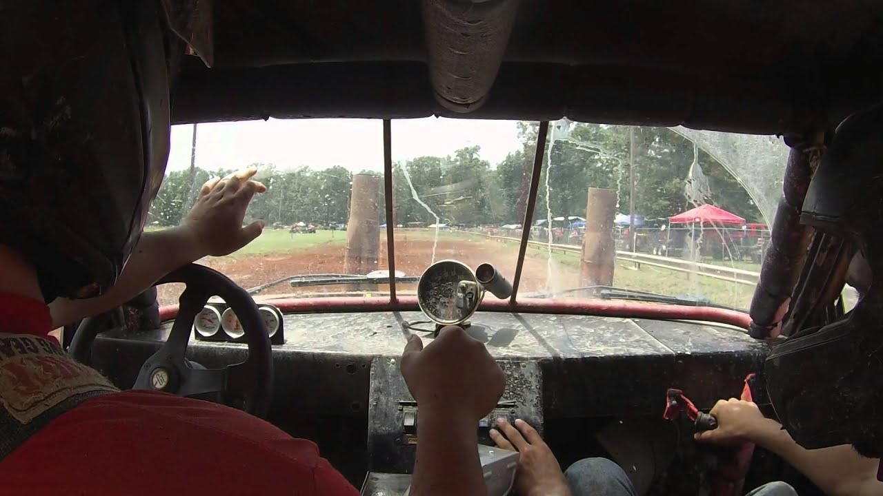 AMRA mud race - YouTube