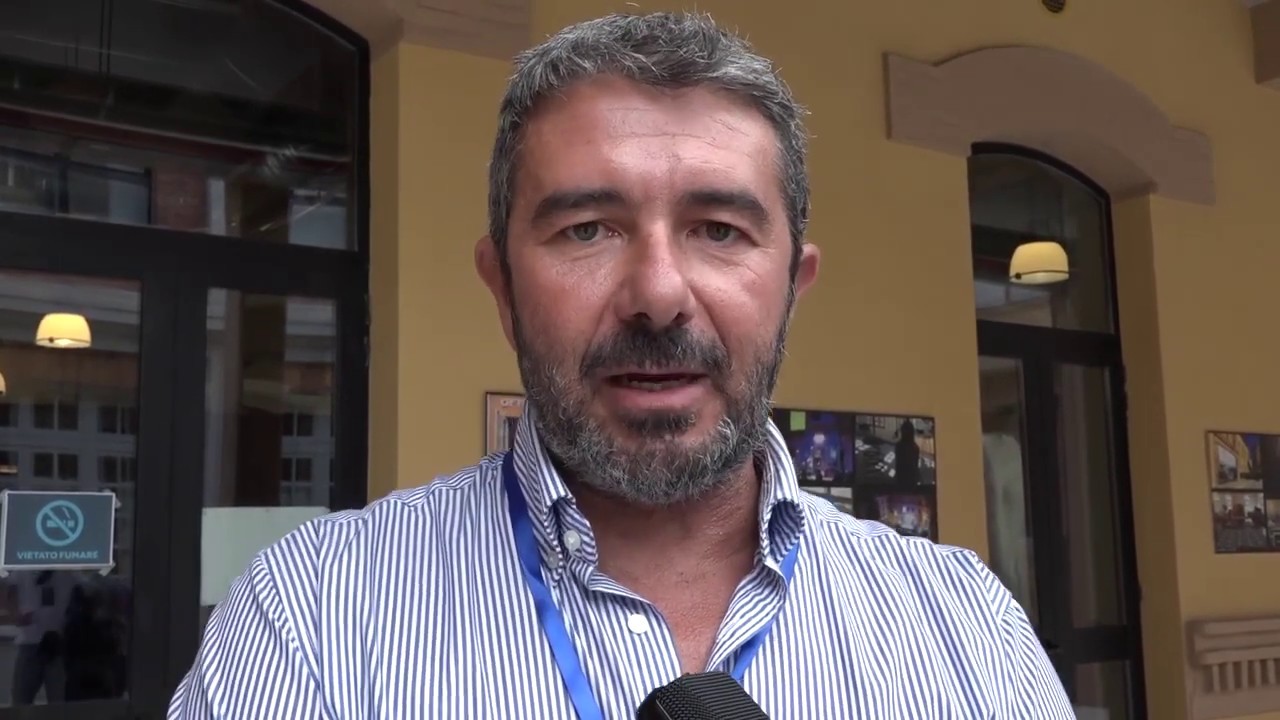 Sinnova 2019 - Marco Cossu illustra il progetto di ADI Facile - YouTube