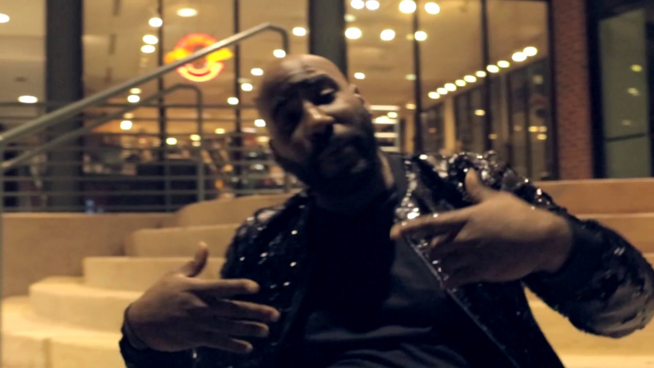 Willie Falcone -Trap It Out (The Birth of Willie Falcone) - YouTube