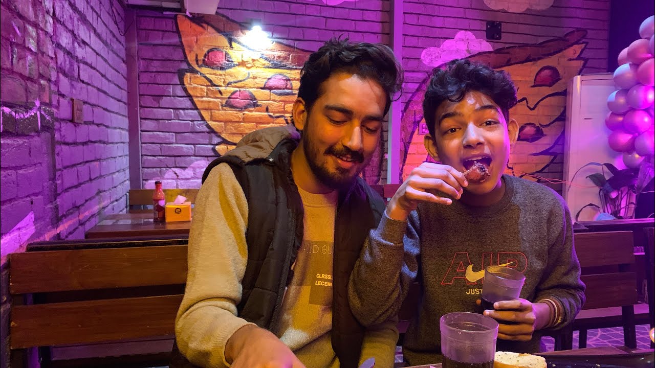 fabbies pizza street food | Food Vlog - YouTube