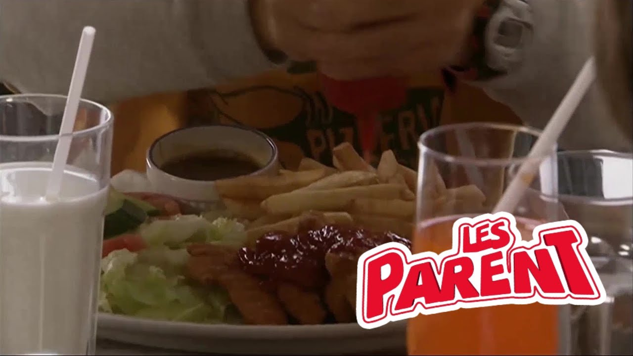 Les Parent Saison 2 - Restaurant - YouTube