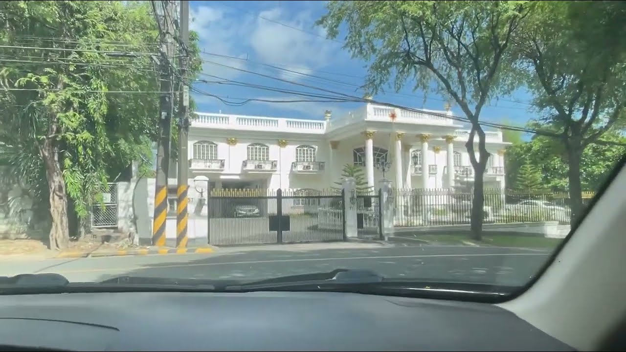 Forbes Park Village Makati philippines Billionaire's Village Narra gate ...