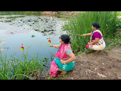 Fishing Video || Traditional village Two lady have extraordinary fishing talent | Catching fish