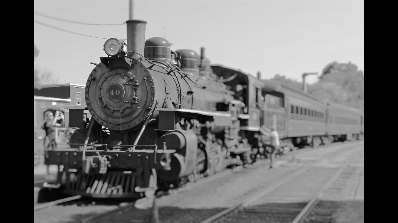 Valley Railroad 2-8-2 Steam Engine #40 Departing Essex Station! - YouTube
