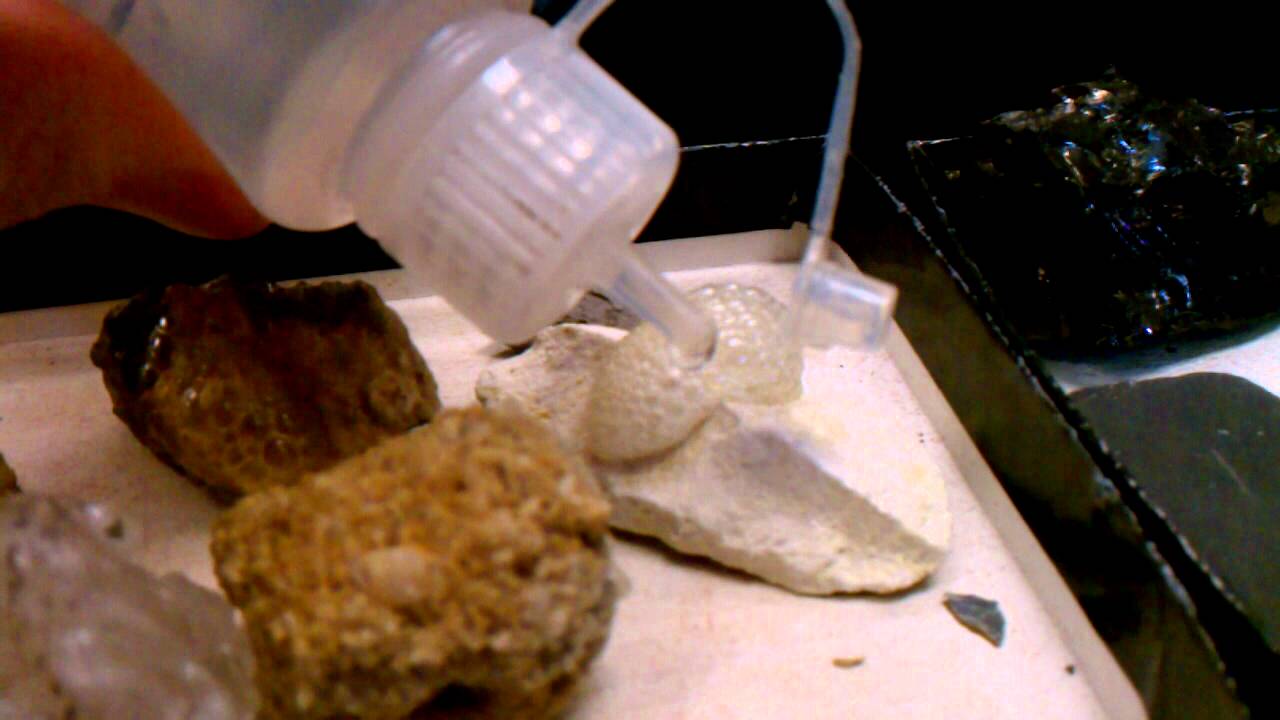 Hydrochloric Acid (HCL) on Calcite (CaCO3) Best Reaction! - YouTube