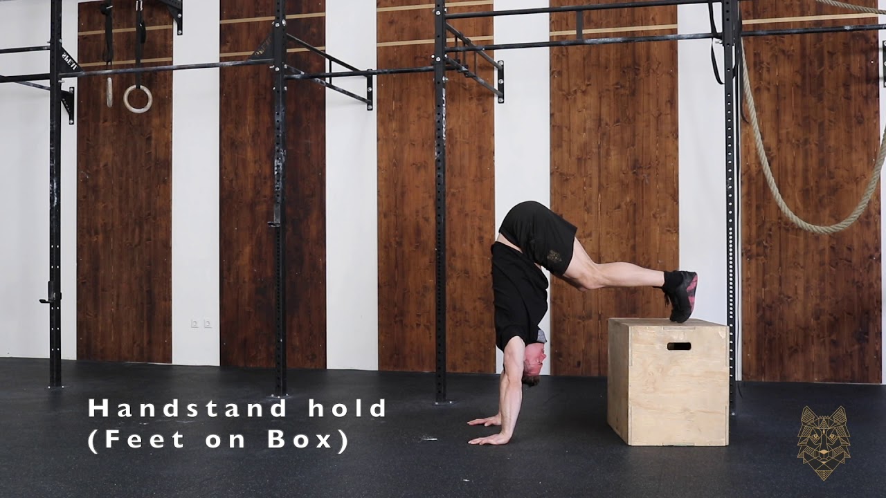 Handstand hold Feet on Box - YouTube