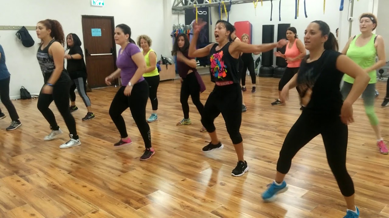 Zumba®fitness with Ira - Loco Enamorado - YouTube