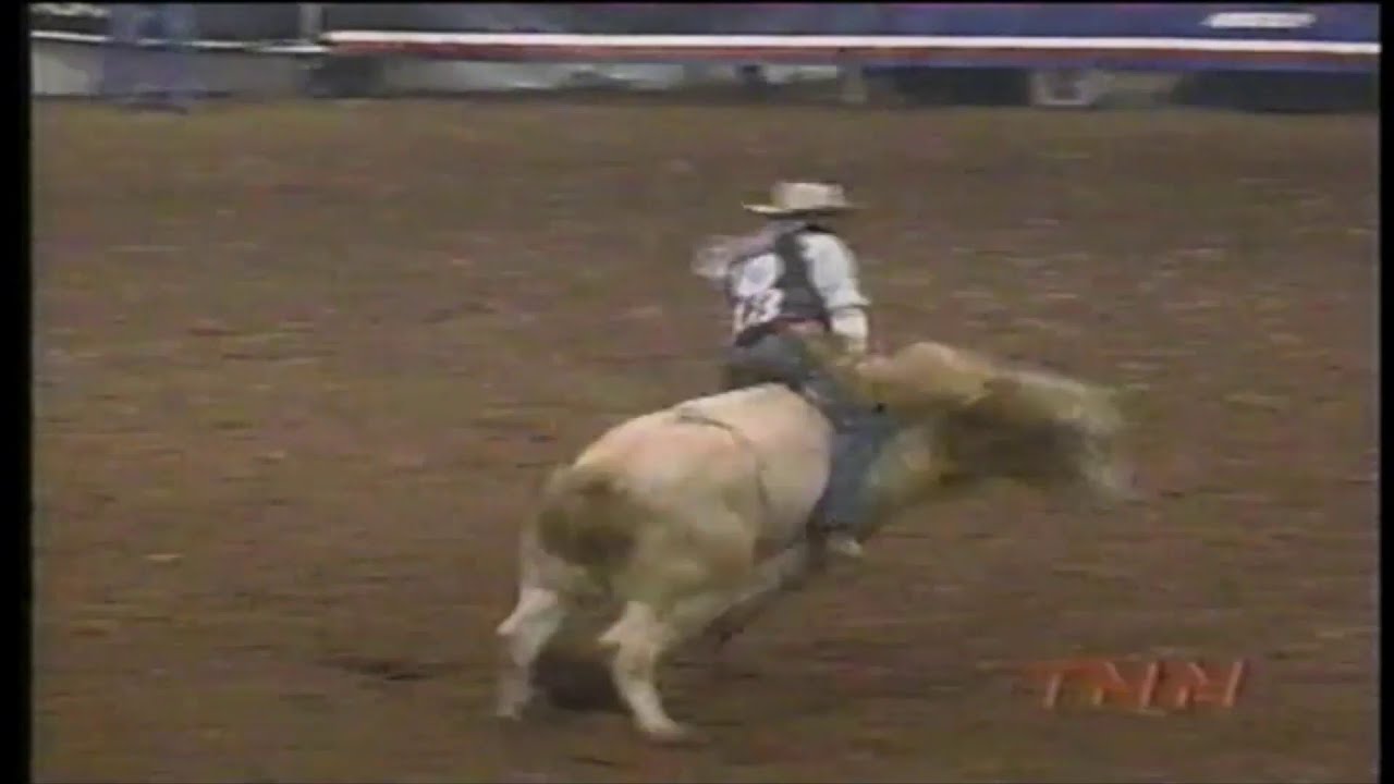 Troy Dunn vs Challenger - 98 PBR Guthrie (84 pts) - YouTube