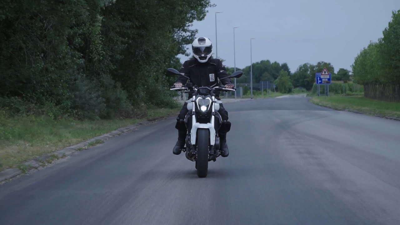 Benelli BN 302S - Pure Emotions - YouTube
