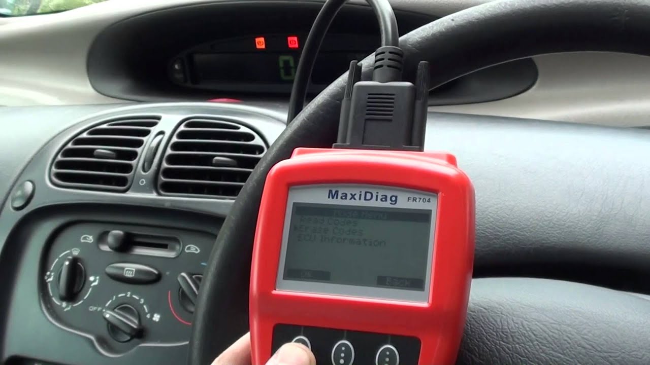 Citroen ABS Fault P010C Diagnosed by Autel FR704 - YouTube