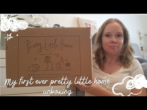 Unbox my first ever pretty little home box. #prettylittlehome #unboxing ...