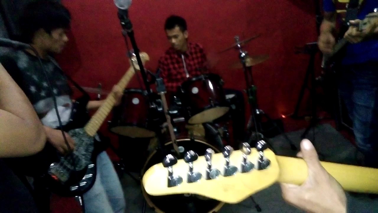 Skoci band - YouTube