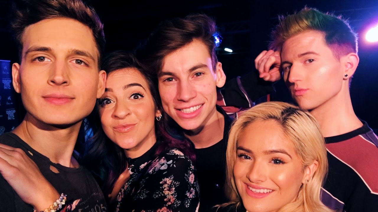 What REALLY Happens on a Youtube Tour... - YouTube