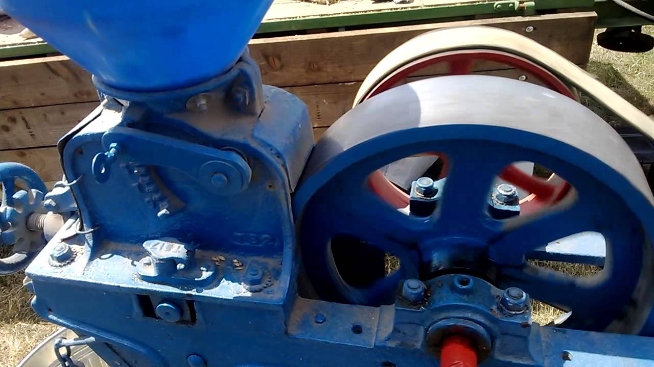 Lister Winnowing Machine - YouTube