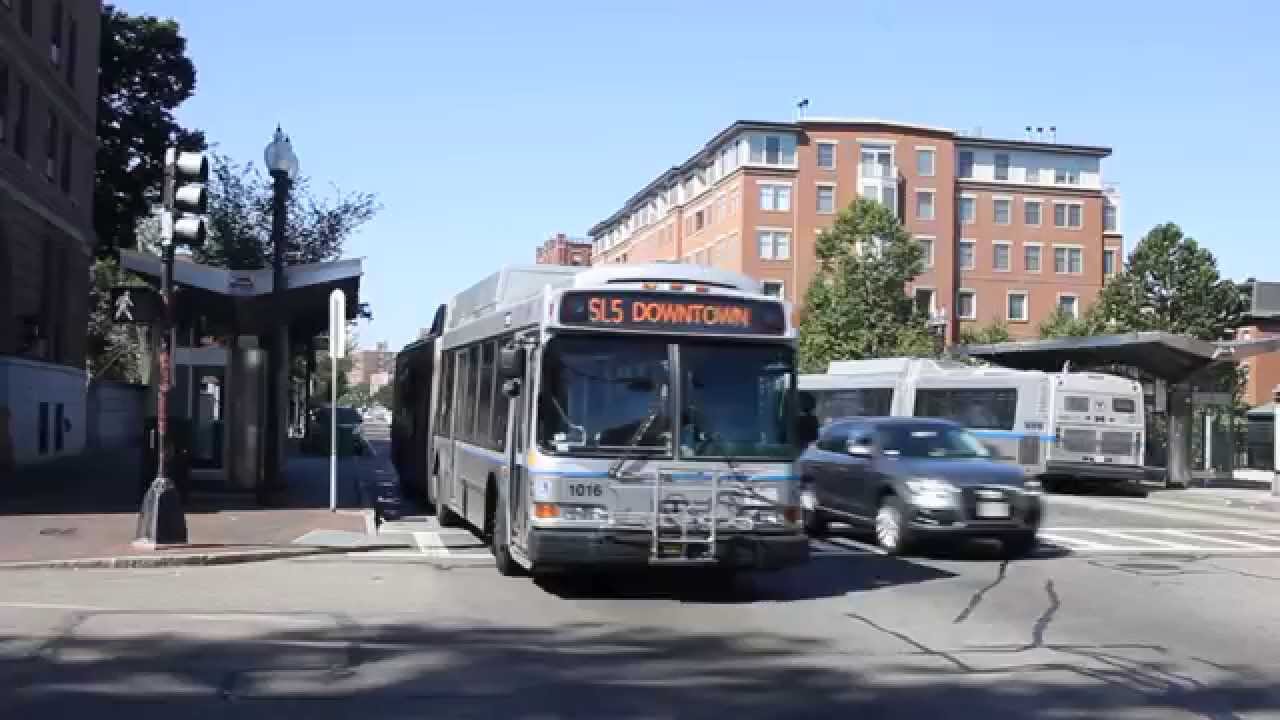 MBTA Neoplan CNG 1016 on the SL5 - YouTube