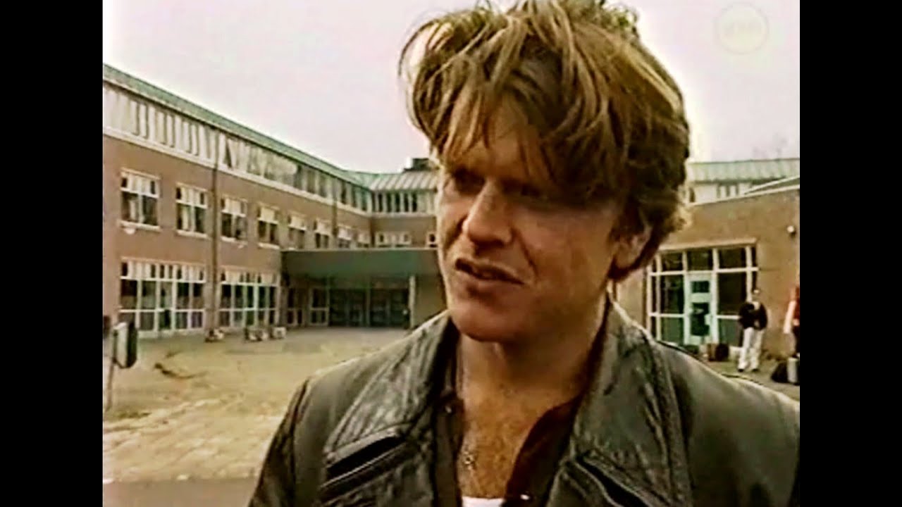 Handbalveld Durendael, 2001 - YouTube