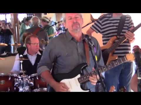 Neil Gillespie Solos Heard It Through The Grapevine - YouTube