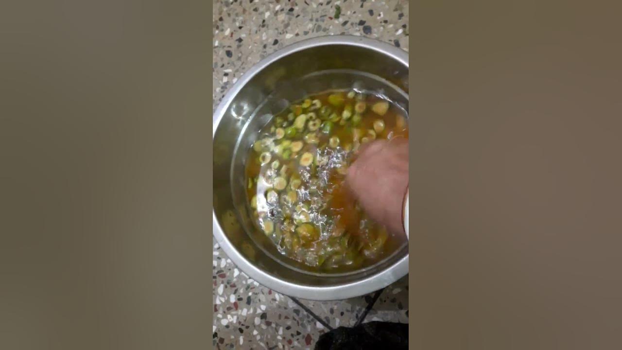 ডুমুর কিভাবে কাটাতে হয় লাইফ ভিডিও দেখবে?@sukla s vlog - YouTube