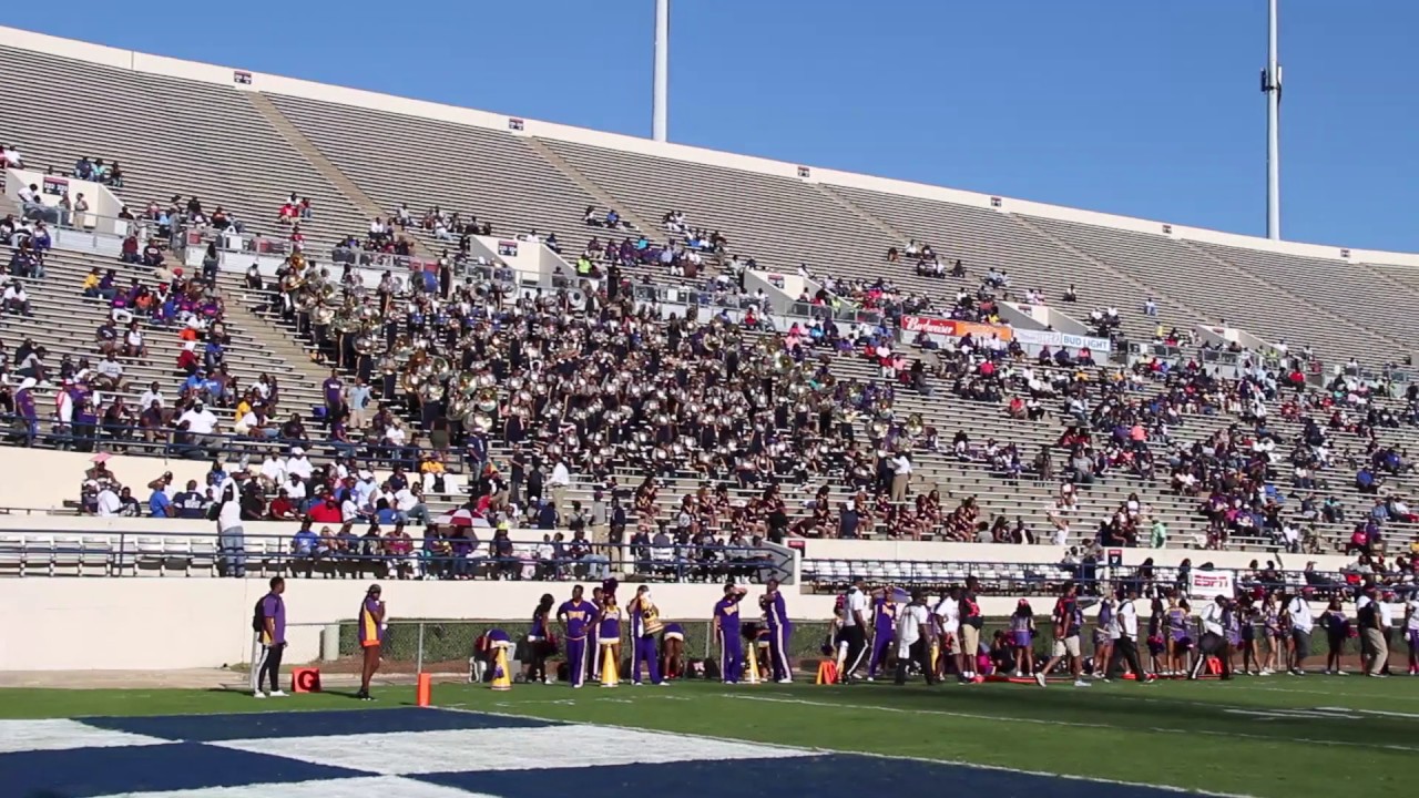 Drum Battles - PVAMU MSD vs. JSU WT (2016) - YouTube