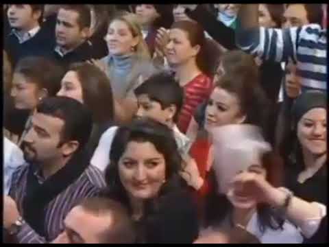 İBRAHİM TATLISES ÇİMENE BAK ÇİMENE YEŞİL ÖRTÜYE BENZER