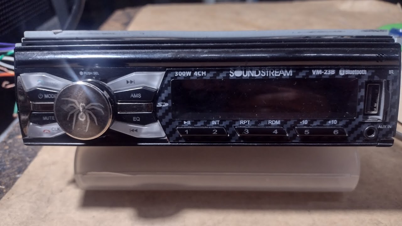 autoestereo soundstream modelo VM-23B - YouTube