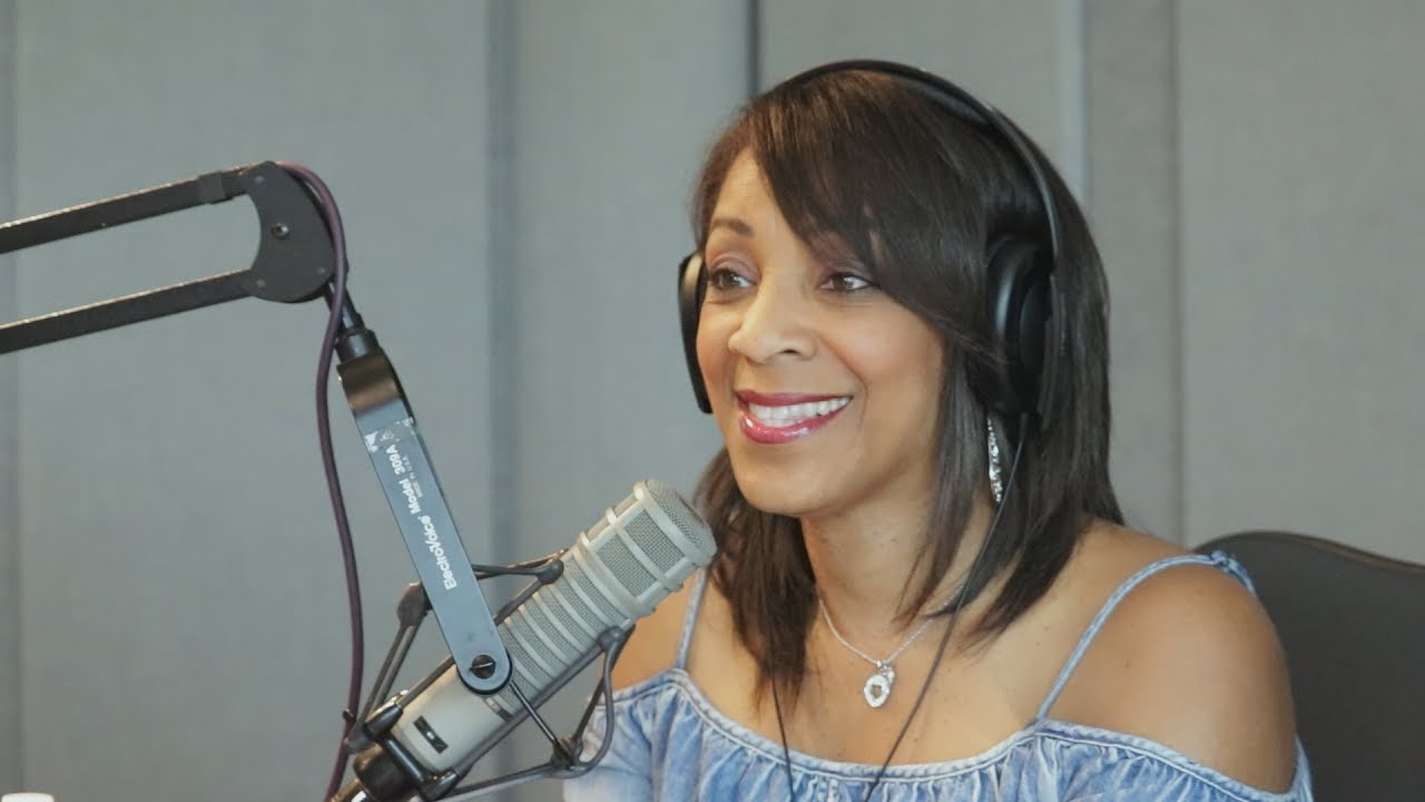 Gillian Cunningham LIVE at iHeart Radio - YouTube