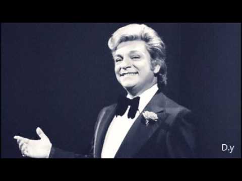 Zeki Müren - Git Gidebilirsen