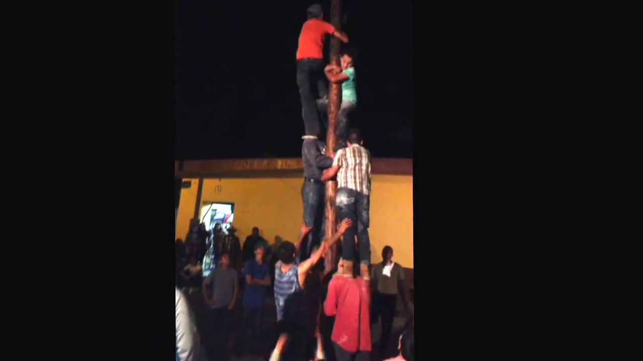 Atacheo Michoacán el palo encebado - YouTube