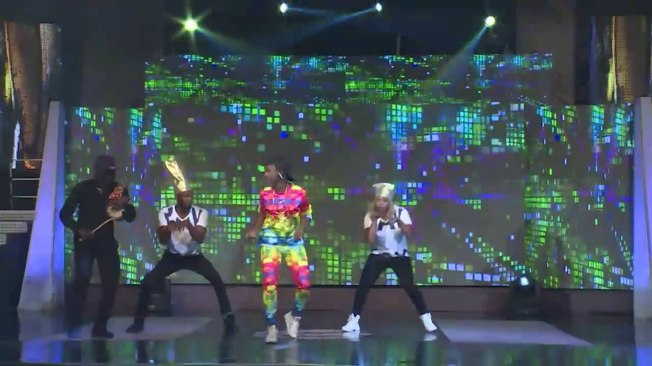 Elizabeth performing Ijoya - Project fame 9 - YouTube