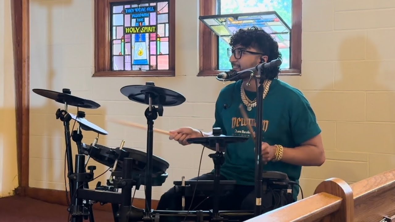 Jehovah - Elevation Worship (Live at GTCC) - YouTube