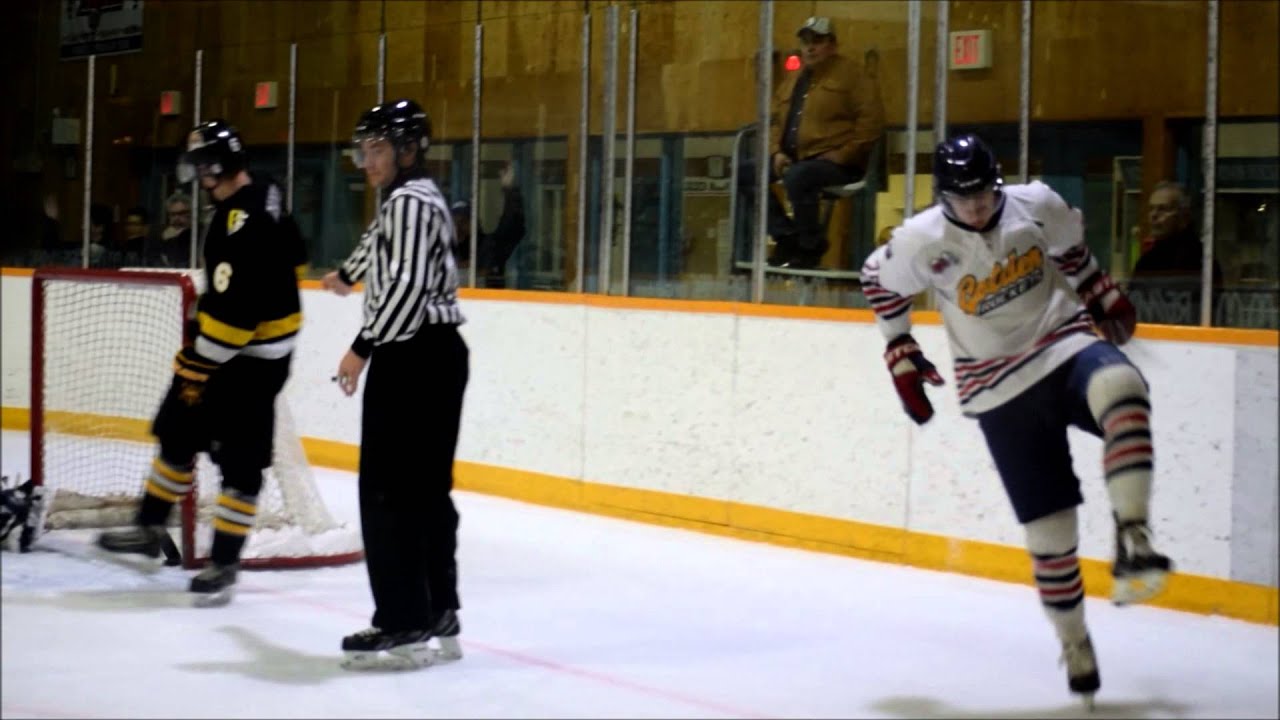 Golden Rockets VS Grand Forks Border Bruins - YouTube
