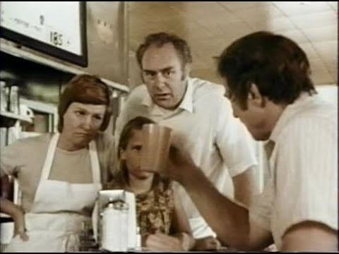 Sparkletts Water commercial. SPW-1003. "Cafe" - YouTube