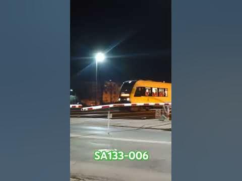 #pociągi #pkp SA133-006 Przejeżdża przez przejazd kolejowy w Lesznie. - YouTube
