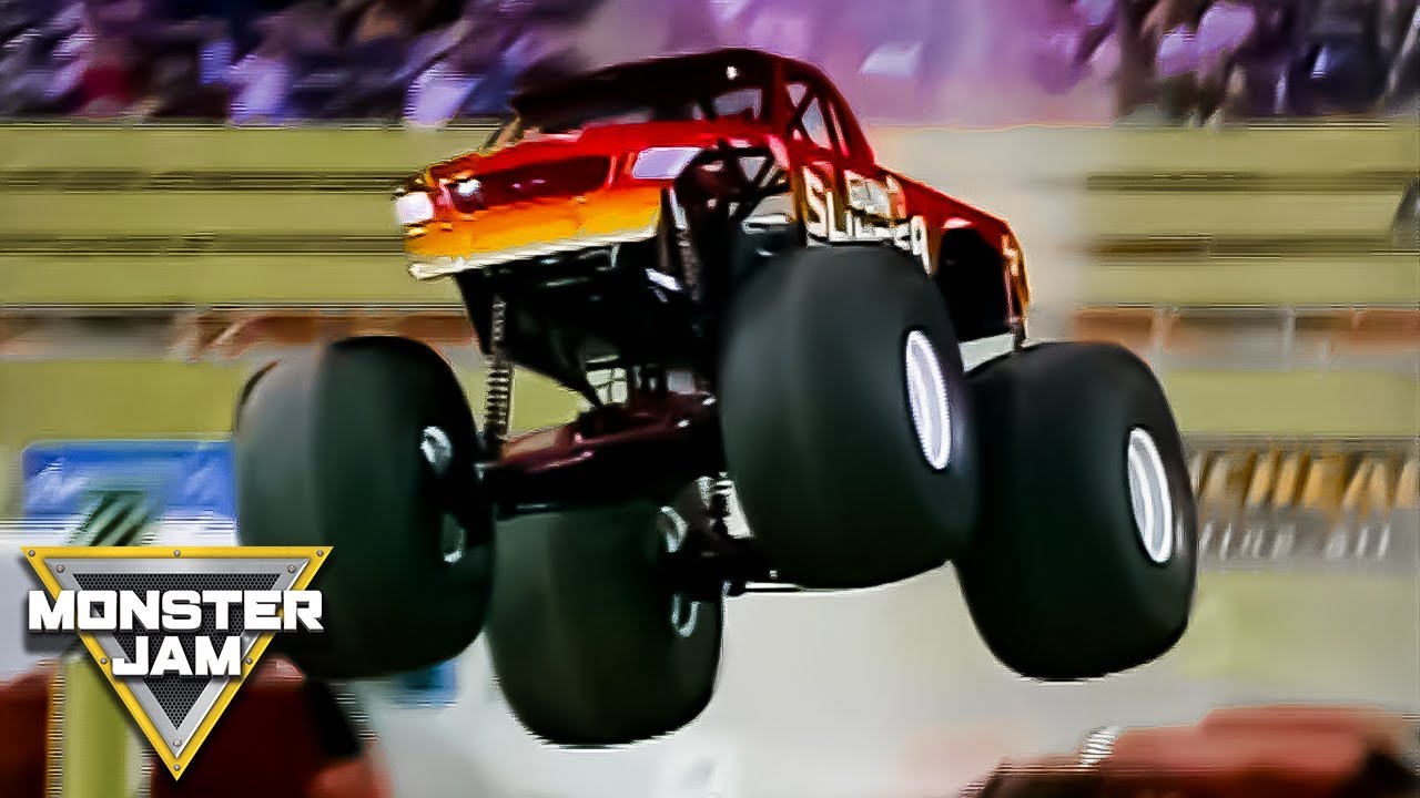 Gunslinger vs Reptoid | World Finals 2000 Racing Round 1 | Monster Jam ...