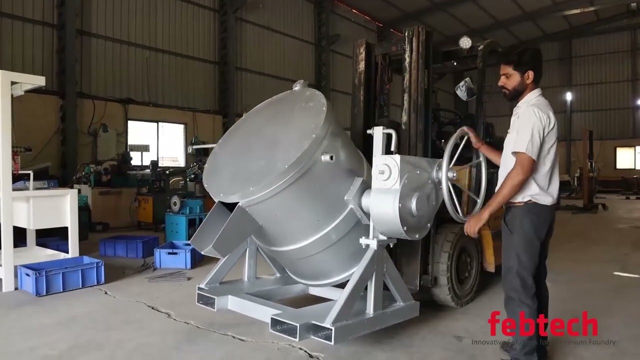 ALUMINUM TRANSFER LADLE - YouTube