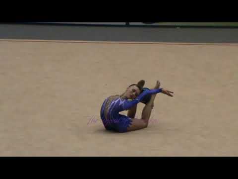 Olga PAVLENKO (USA) ball - 2011 Corbeil AA