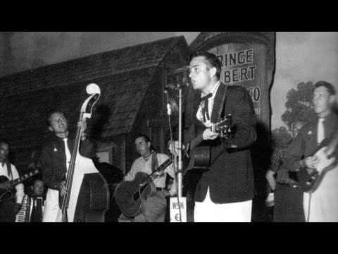 Johnny Cash 1956: At The Grand Ole Opry | Full Appearance - YouTube