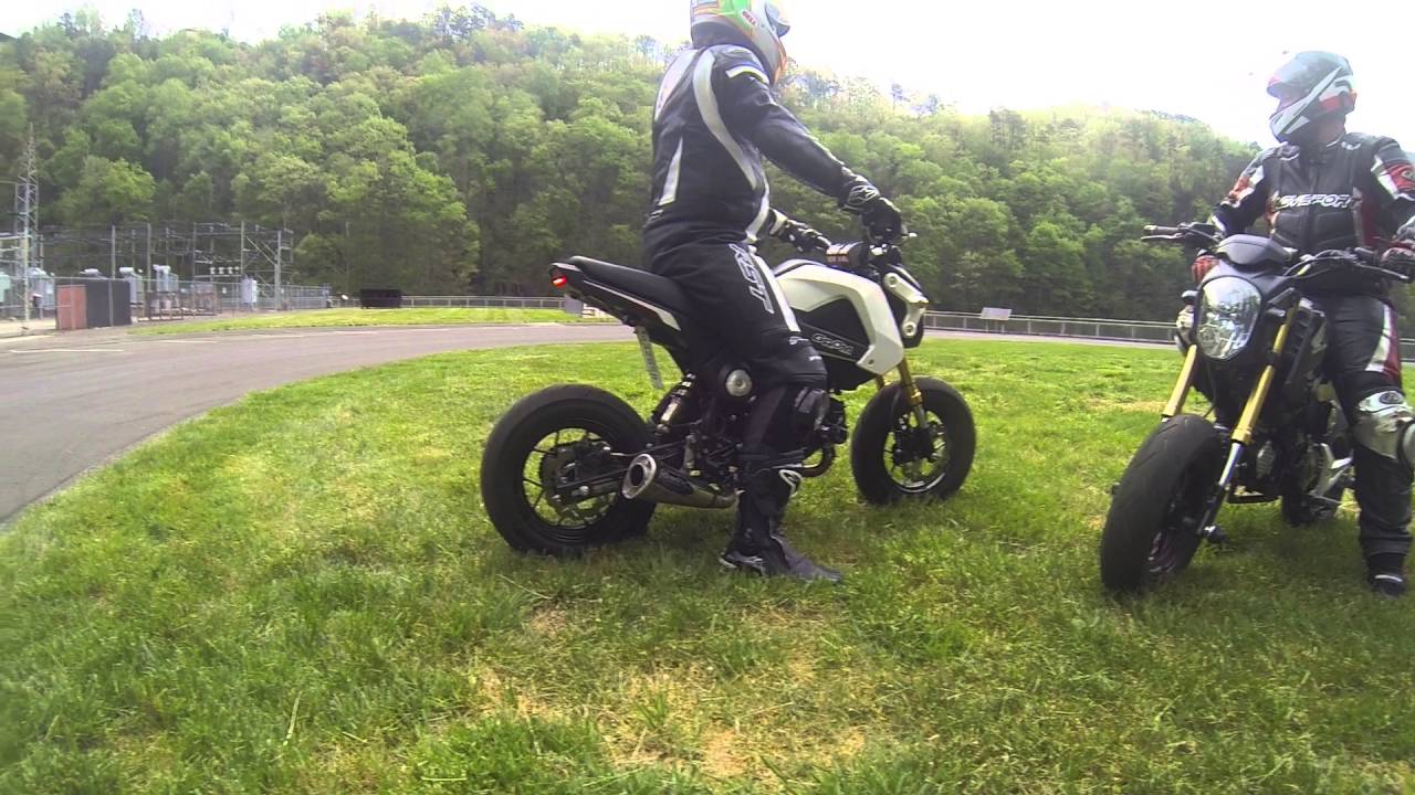 Honda grom elbow drag - YouTube