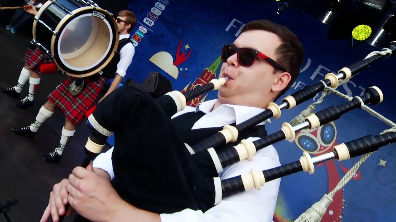 Old Rus Set. Moscow & District Pipe Band FIFA Fan Fest 2018 - YouTube