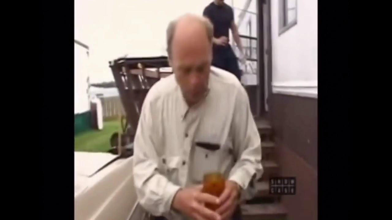 Jim Lahey falls down steps - YouTube