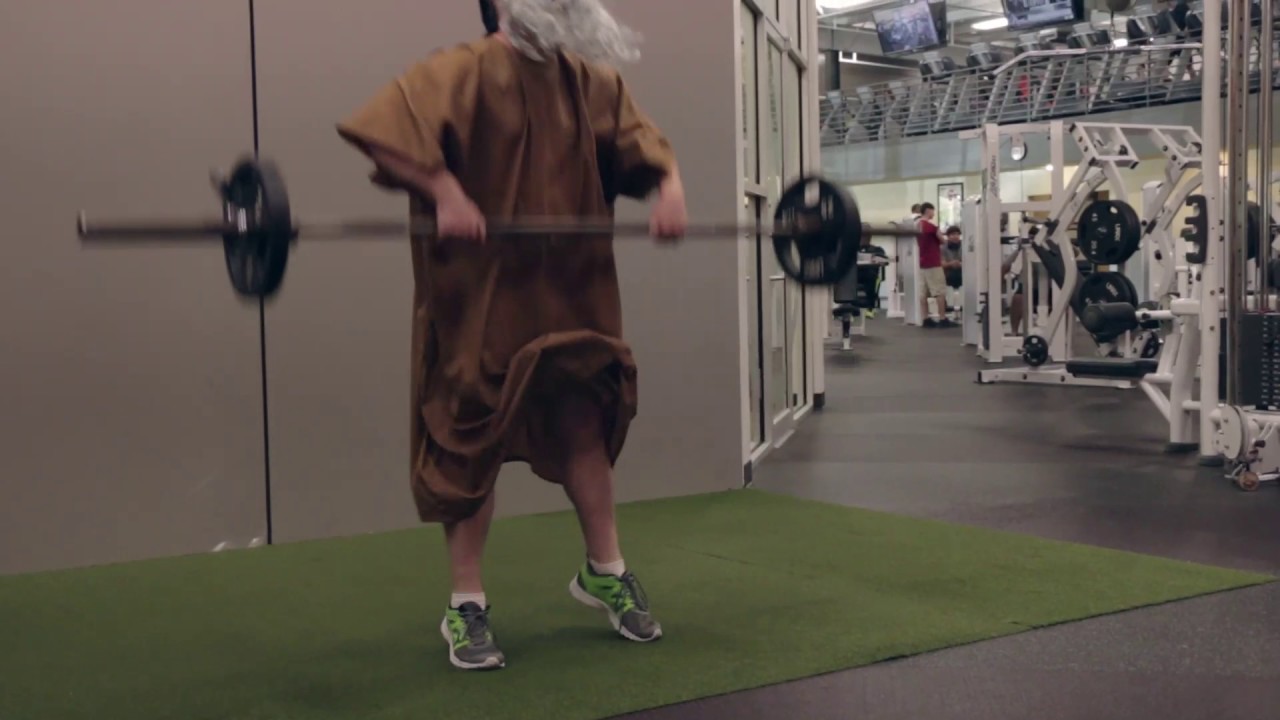 Noah working out at 10 Fitness - YouTube