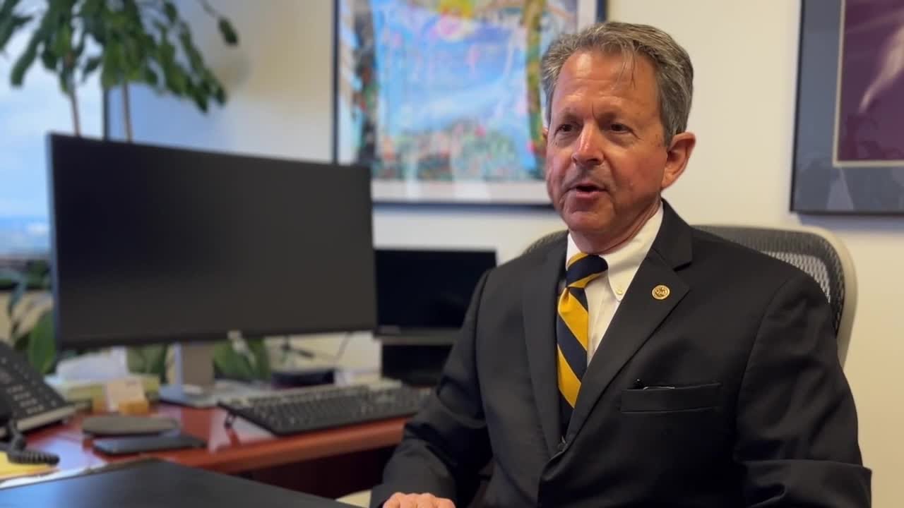 Palm Beach County Mayor Gregg Weiss drops wind coverage on home after ...